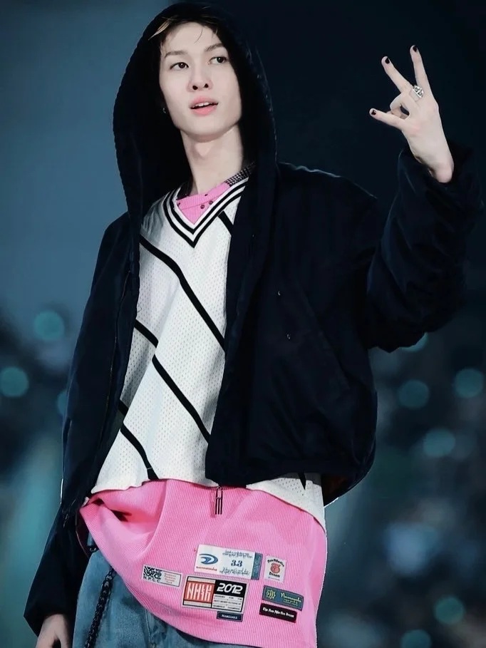 帥哥旁還是帥哥！BTS師弟團 CORTIS「穿台灣品牌」登AAA 舞台高級感拉滿 同款被問爆 | 最新消息 | Gayspa.tw | Man Spa 男按摩